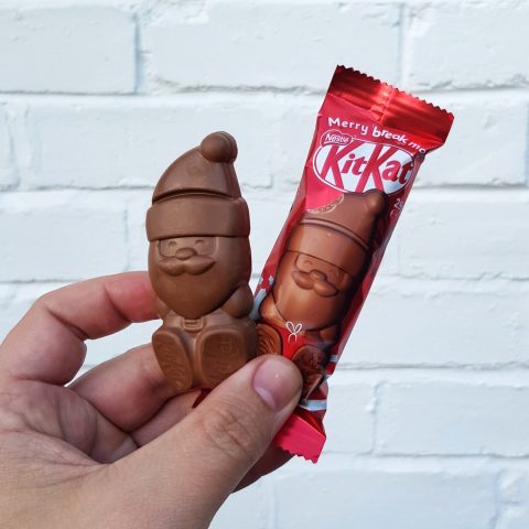 KitKat launched "Christmas Limited Edition Chocolates" as Santa Claus ...