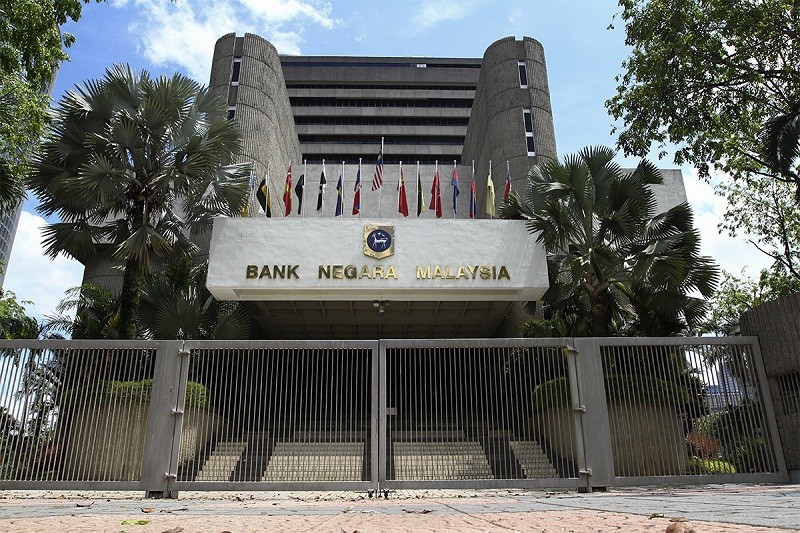 29 choose 5! Bank Negara Malaysia will announce our first five e-banks ...