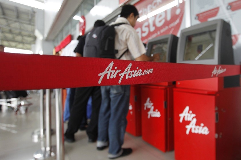 AirAsia may increase the counter Check-In Fee to RM100 this year! - Leh Leo Radio News