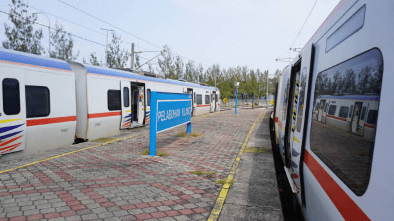 Starting February 15, the disabled and primary school students will be ...